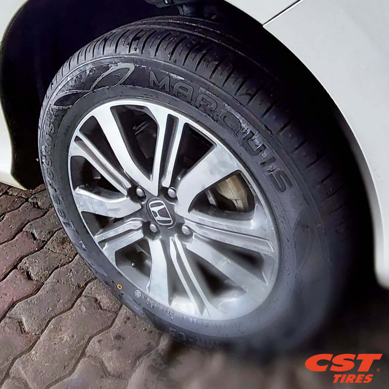 Honda City equipped with CST Marquis MR-C5 tires (185/65R15 MR-C5 88H ...